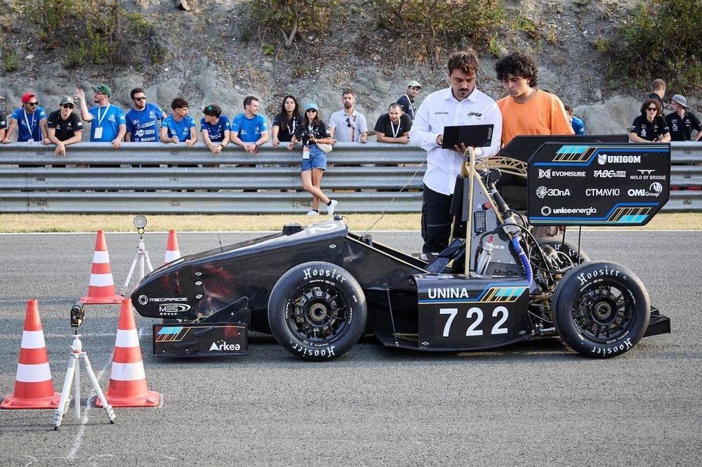 Formula SAE | UniNa a podio nel driverless con un progetto particolare