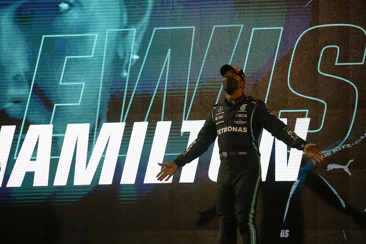 Bahrain GP: Hamilton holds off Verstappen to win epic duel