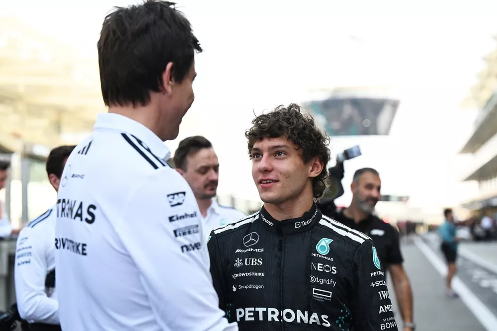 Toto Wolff praises Kimi Antonelli's rookie F1 season after being ...