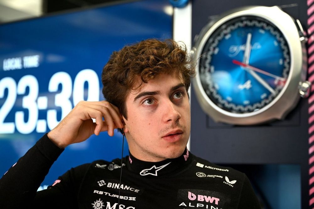 Piquet Jr: "Colapinto, Ricciardo gibi 'aklını kaybetme' yolunda ilerliyor"