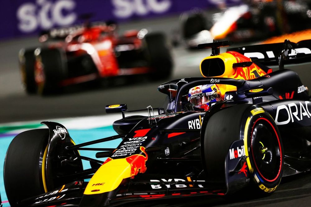 F1 | Doppietta Red Bull: vince l'arabo Max. Bearman eroe del giorno