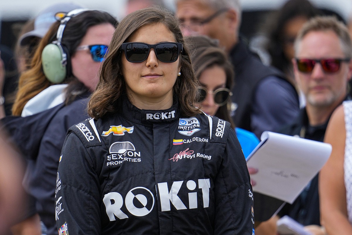 Tatiana Calderón consigue equipo y regresa a las carreras de resistencia