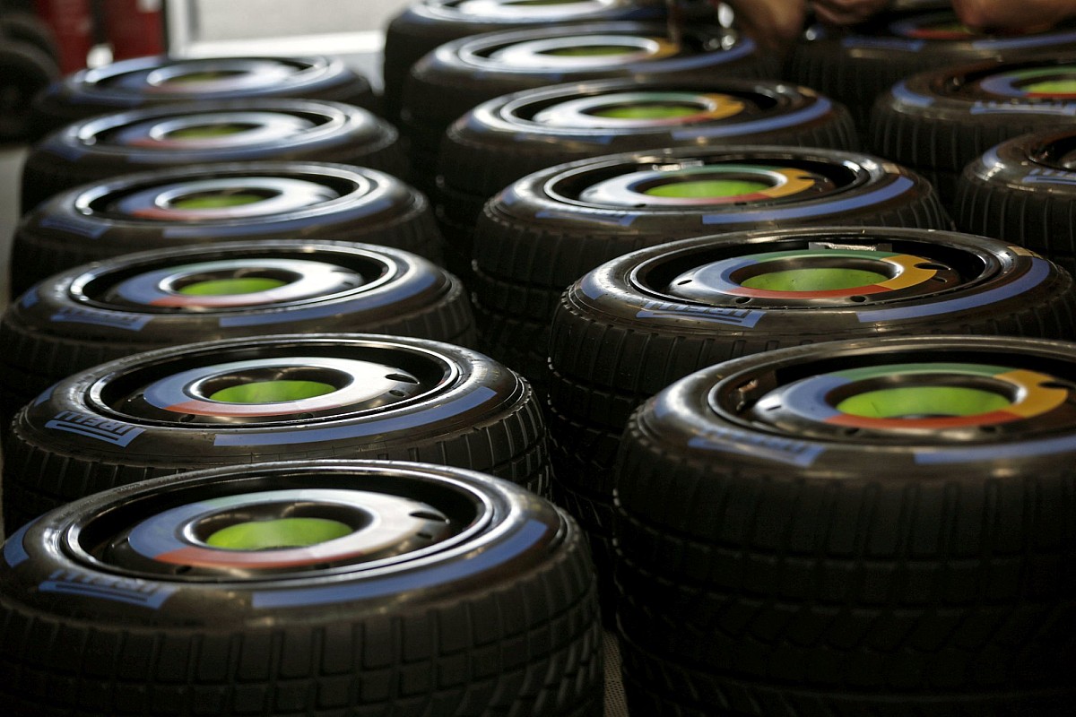 Pirelli explains why F1 drivers' wasted wet tyre claims are wrong