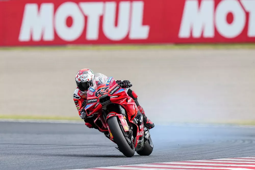Manufacturers demand “clear protocol” after Francesco Bagnaia's smoking ...