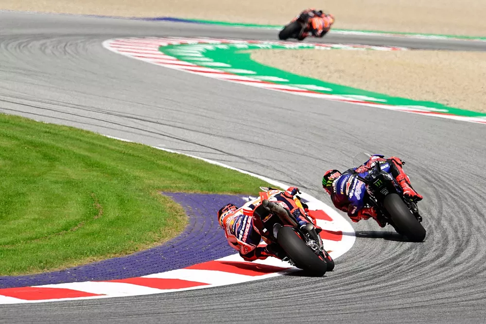 Brivio: "Los japoneses han descuidado el trabajo en el circuito"