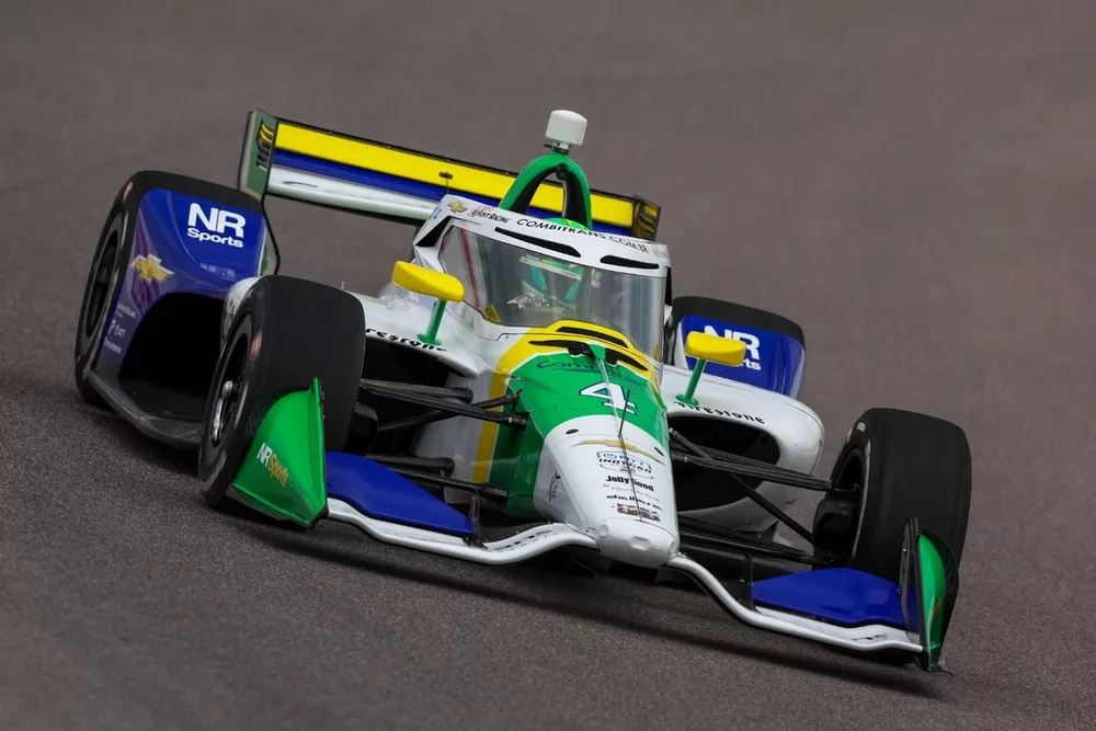 Indy: Collet lidera prova em St Louis, mas sofre quebra de motor