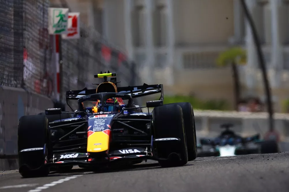 Red Bull explains FIA engine review: “No data sample indicates an ...