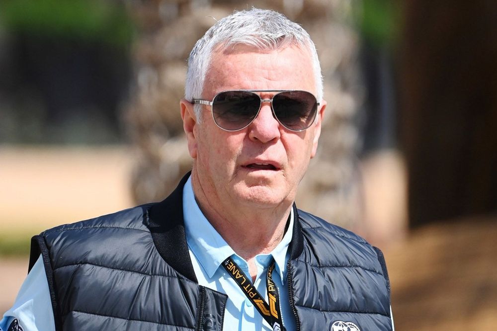 Russell backs one-race steward ban for Warwick, anything more “a bit OTT”