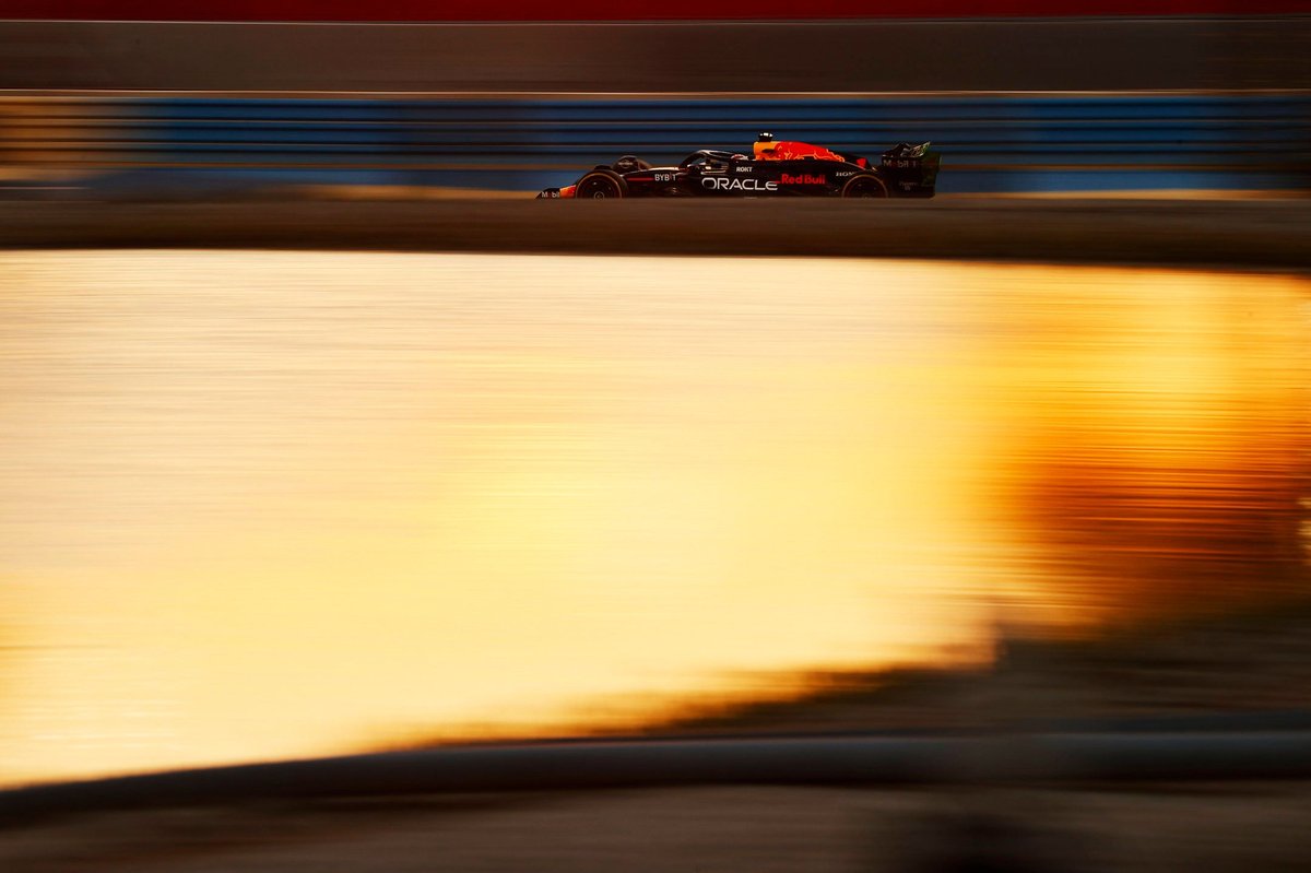 Video: Red Bull's ominous start - F1 2024 pre-season testing day one ...