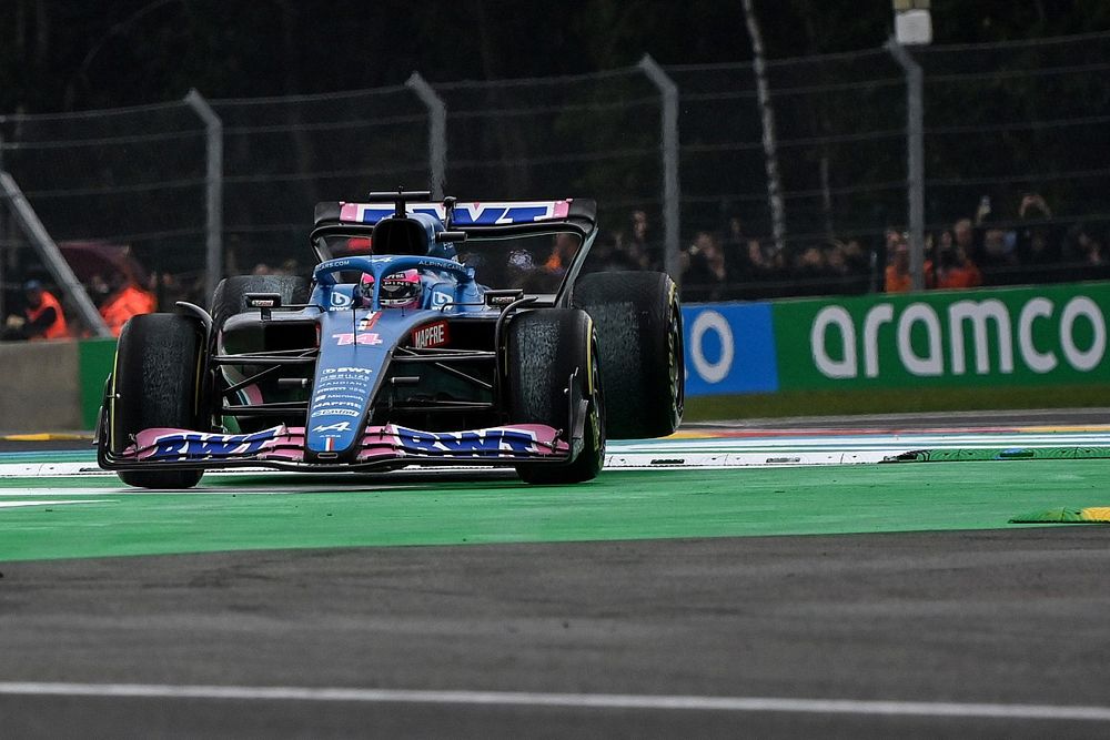 Alpine, 2022 motorunu geliştirirken "büyük riskler" almış