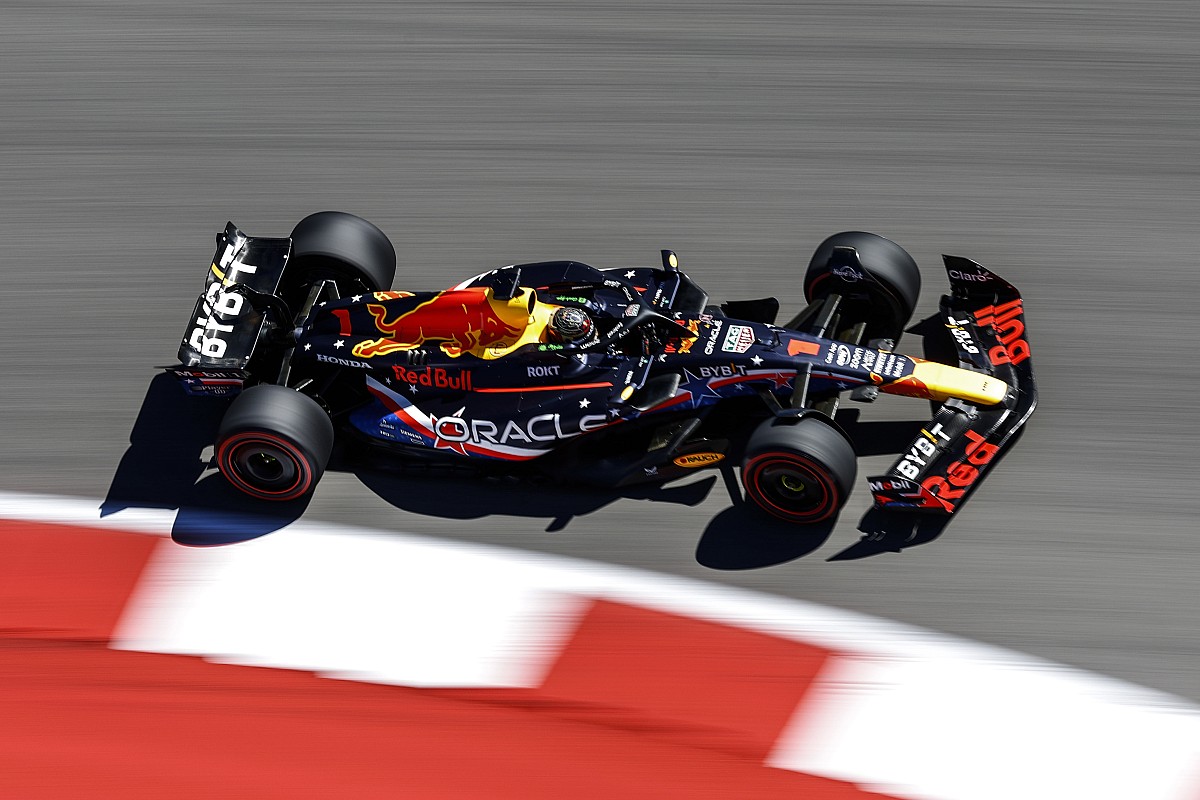 VIDEO: Verstappen blijft Leclerc en Hamilton voor in VT1 F1 Austin