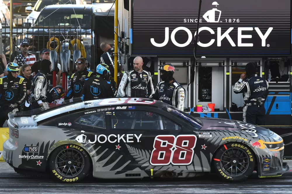 Shane van Gisbergen’s career-best oval run ends in ‘frustrating’ NASCAR ...