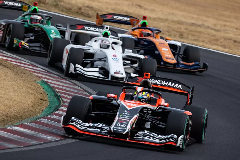 Red Bull F1 reserve Ayumu Iwasa wins Super Formula title