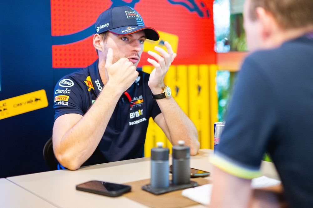 Verstappen komt terug op Red Bull-uitspraak: "Niet echt gelukt"