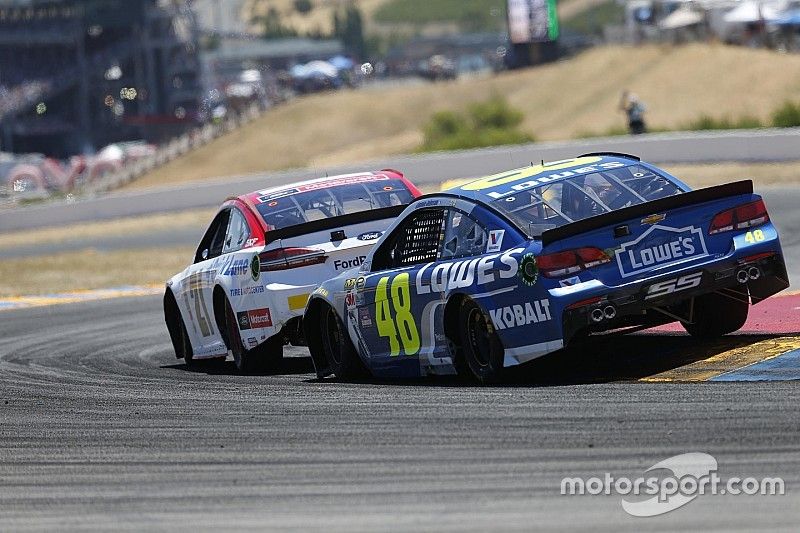 Johnson in favor of further reducing spoiler height in Cup cars