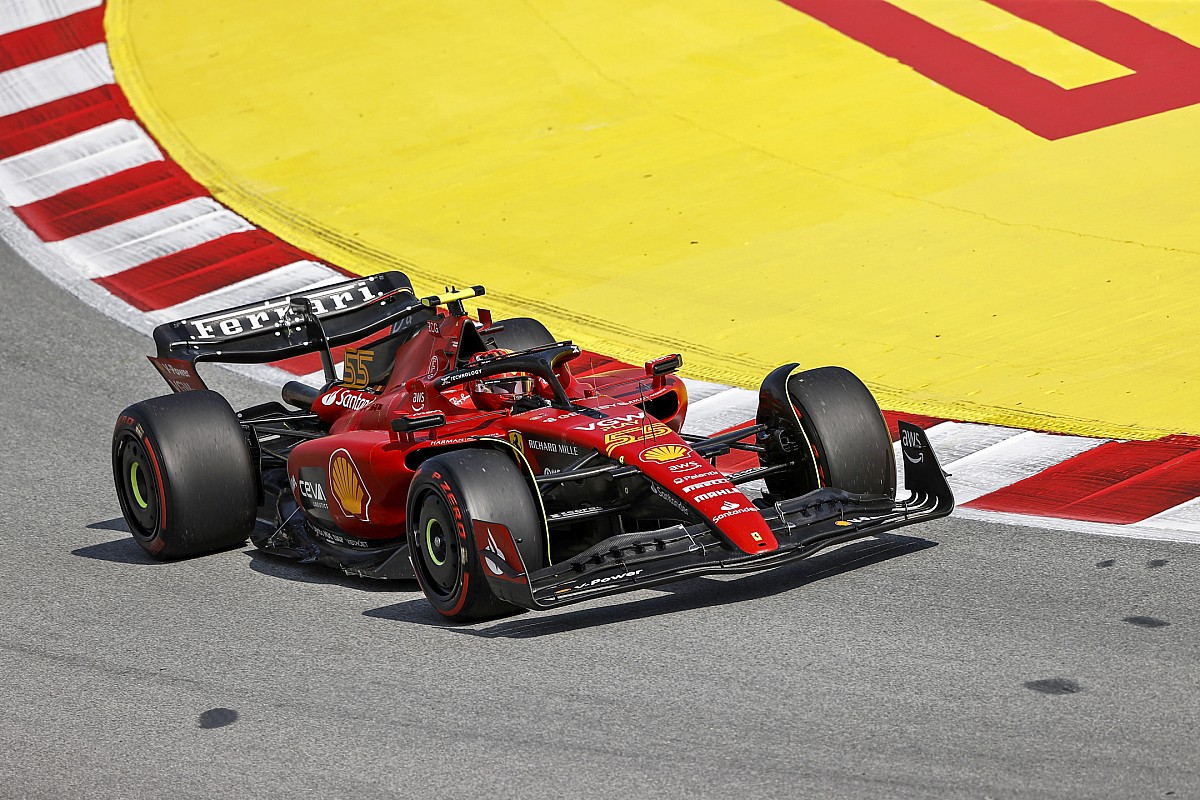 Sainz expecting Perez to still give Red Bull Spanish GP 1-2 despite ...