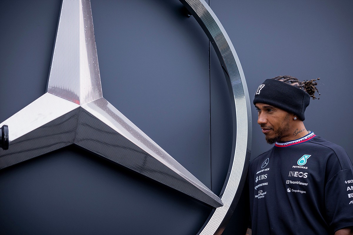 Mercedes: Győzelmi kényszer van Lewis Hamiltonban