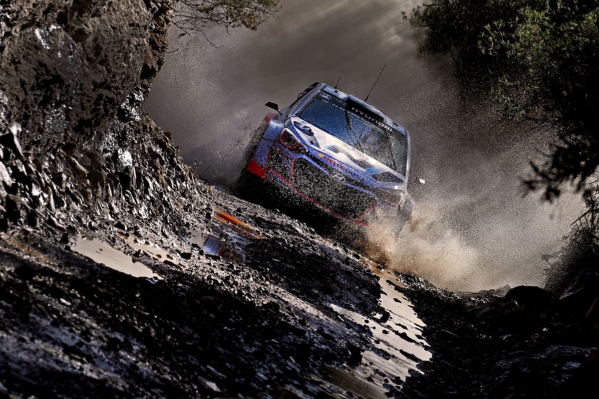 When a timely beer helped Hyundai to a maiden WRC podium