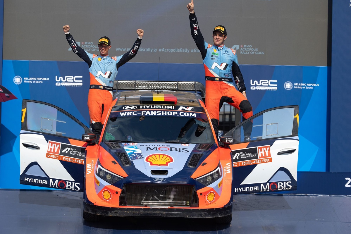 Neuville y sus combinaciones para ser campeón en el Rally Central Europeo