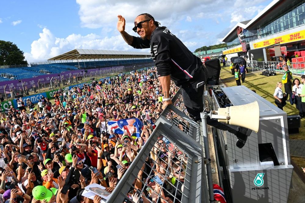 Hamilton: Silverstone needs to stop F1 ticket prices rising too much