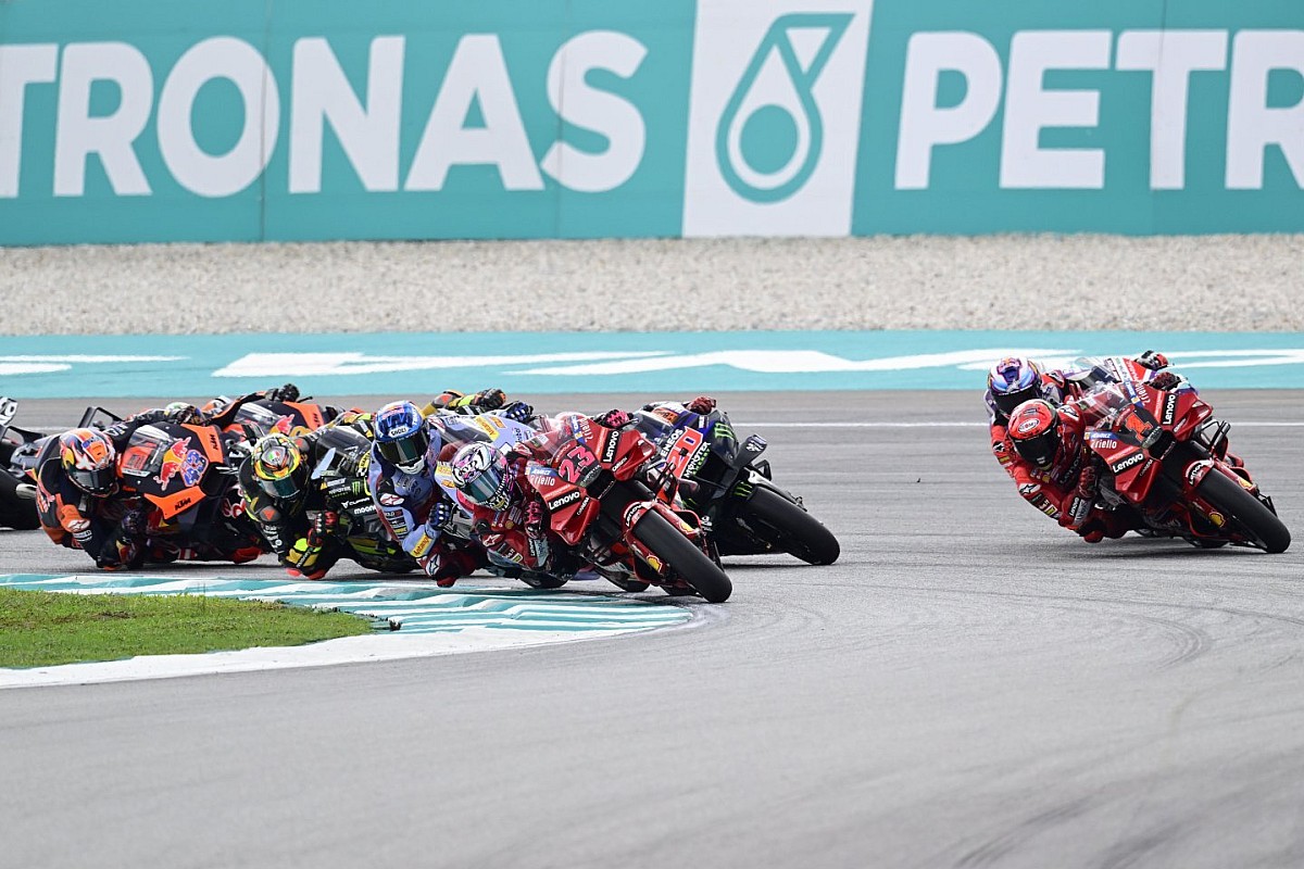 MotoGP planning 850cc engine rules for 2027