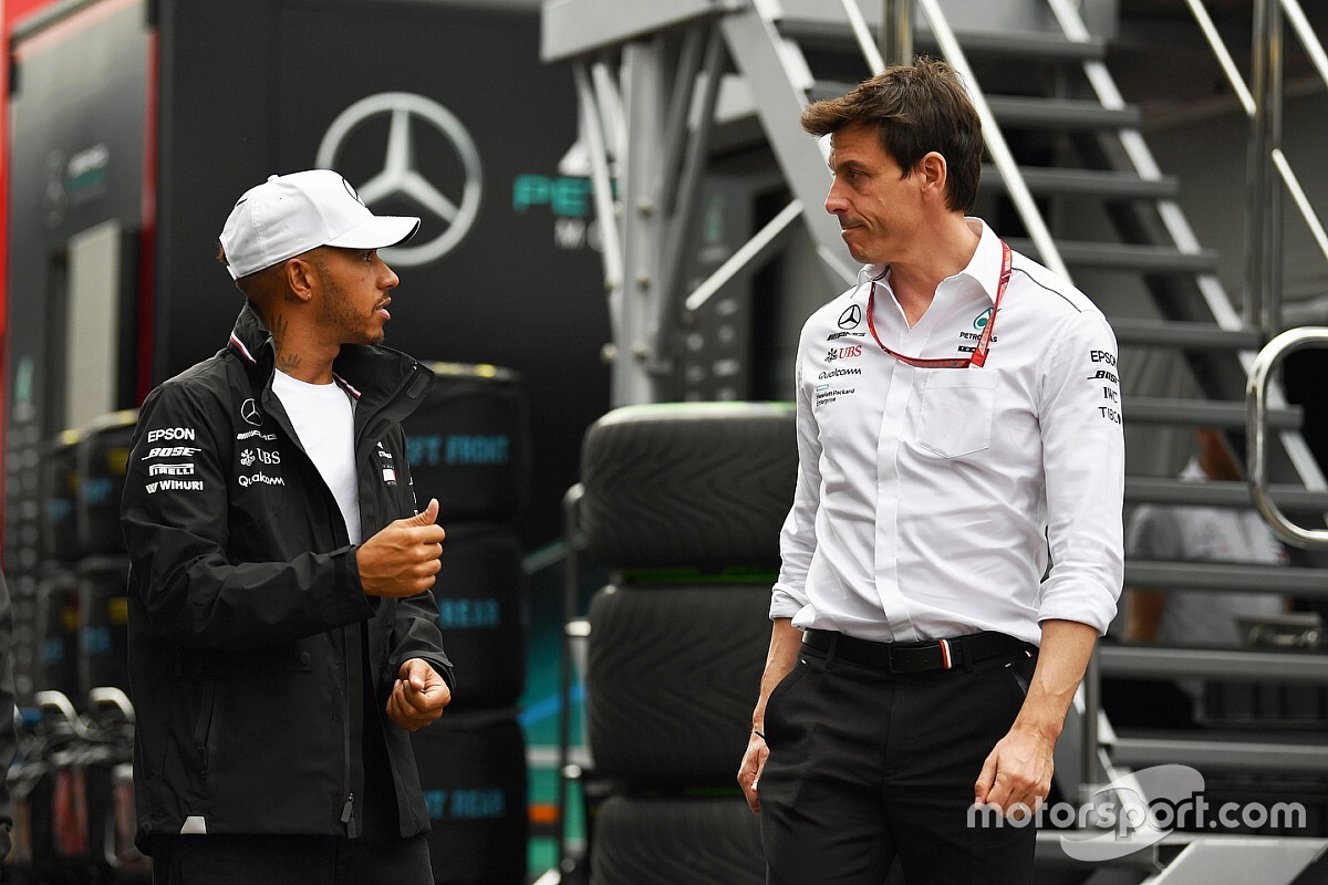 Hamilton : Wolff ne doit pas diriger la F1, malgré ses qualités