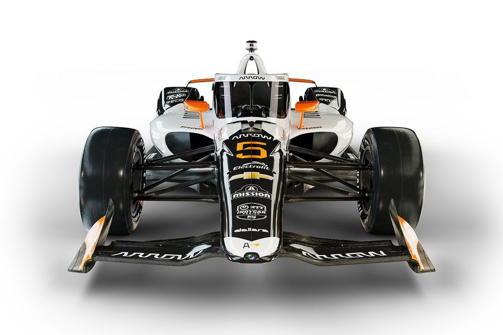 Arrow McLaren steps outside of the all-Papaya livery lines for Indy 500