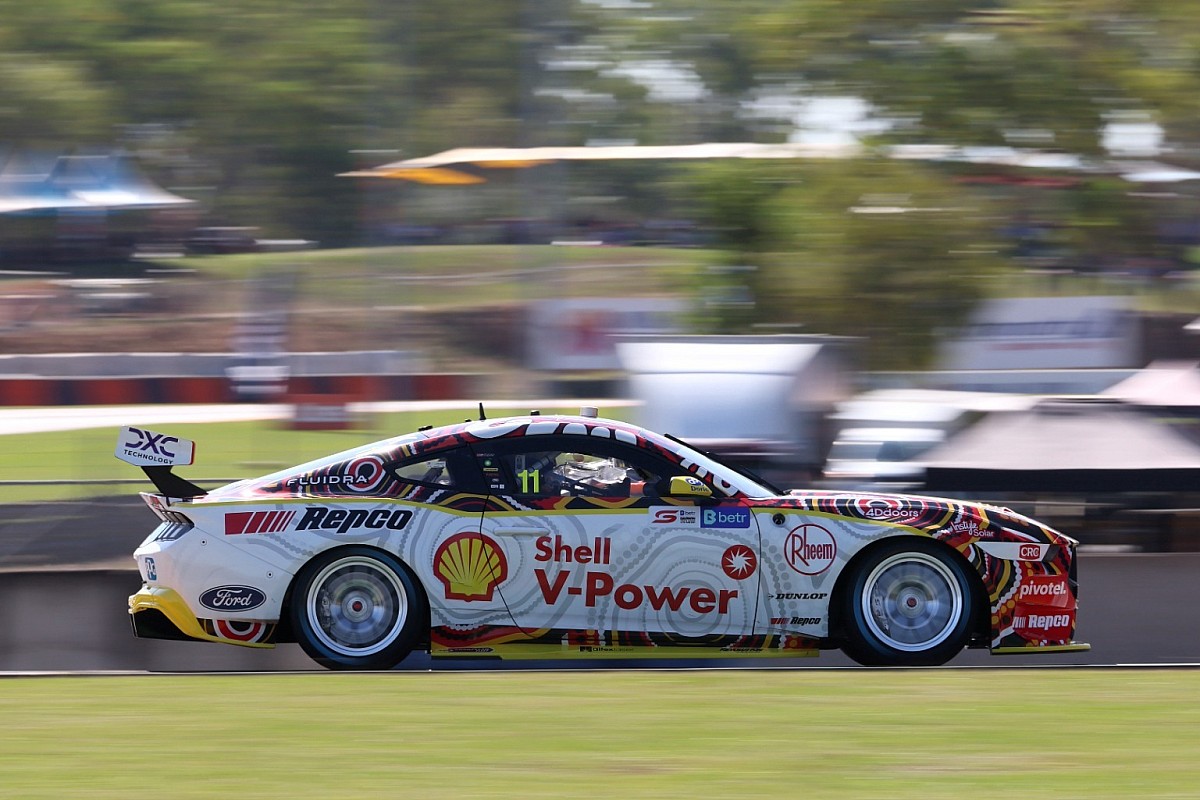 Darwin Supercars: De Pasquale fastest, SVG struggles in practice 2