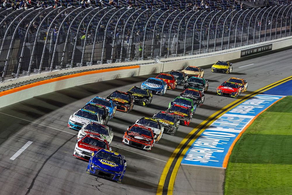 Las 500 millas de Daytona de la NASCAR adelantan su hora de inicio