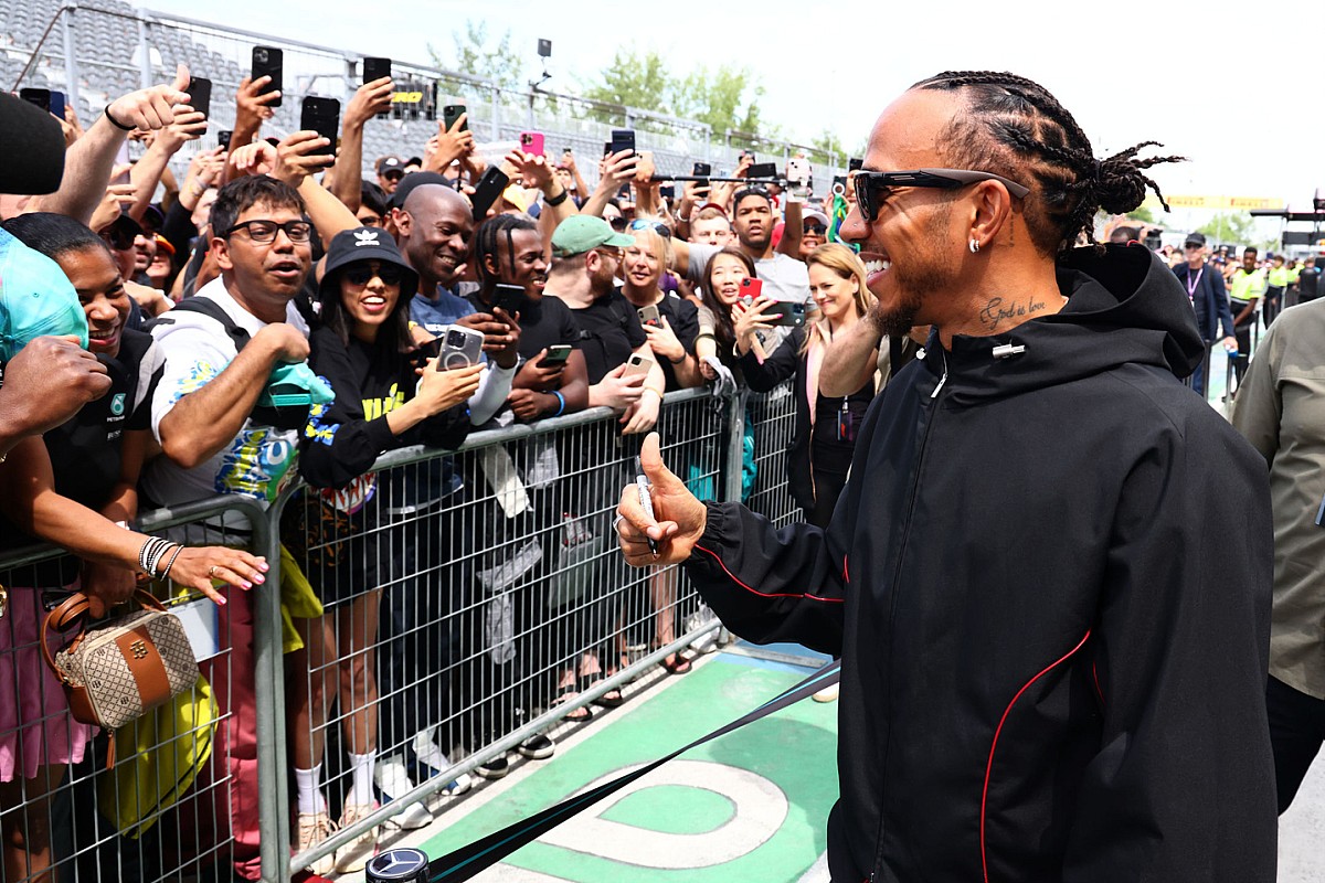 Hamilton: Hay una nueva energía en Mercedes tras los cambios al W14