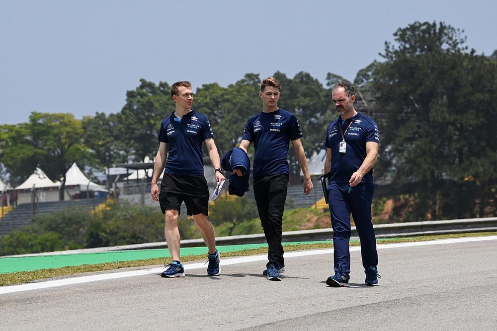 Williams: tisztességtelen lett volna másokkal szemben, ha nem jelentjük ...