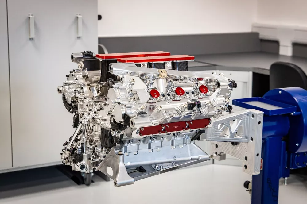 Red Bull "would be naive" to think its 2026 F1 power unit will be on top
