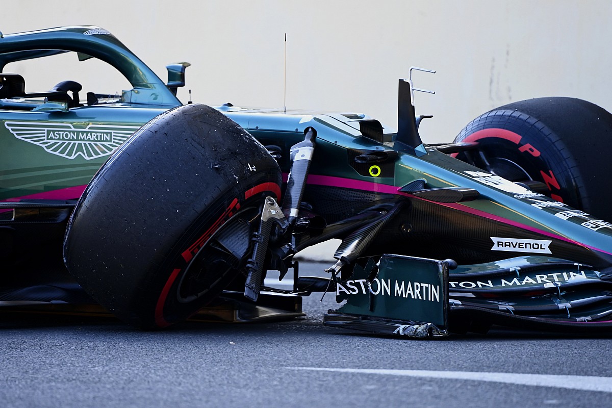 Pirelli believes Baku F1 tyre blowouts caused by debris