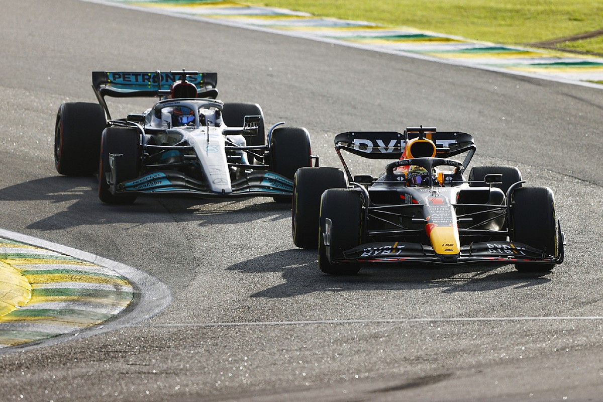 Verstappen "eating tyres alive" during Brazil F1 sprint race