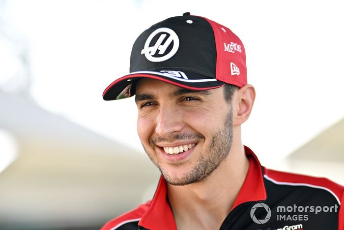 2025 F1 opening credits revealed: Lewis Hamilton in red and George ...