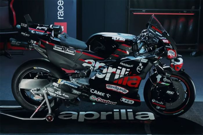 Martin chooses #1 for MotoGP title defence as Aprilia unveils 2025 bike