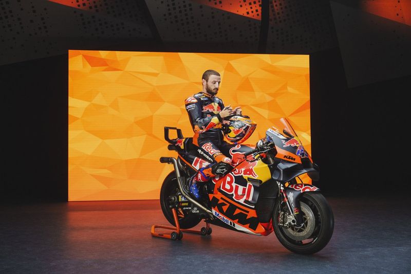 KTM, 2024 için RC16 MotoGP motosikletlerini tanıttı