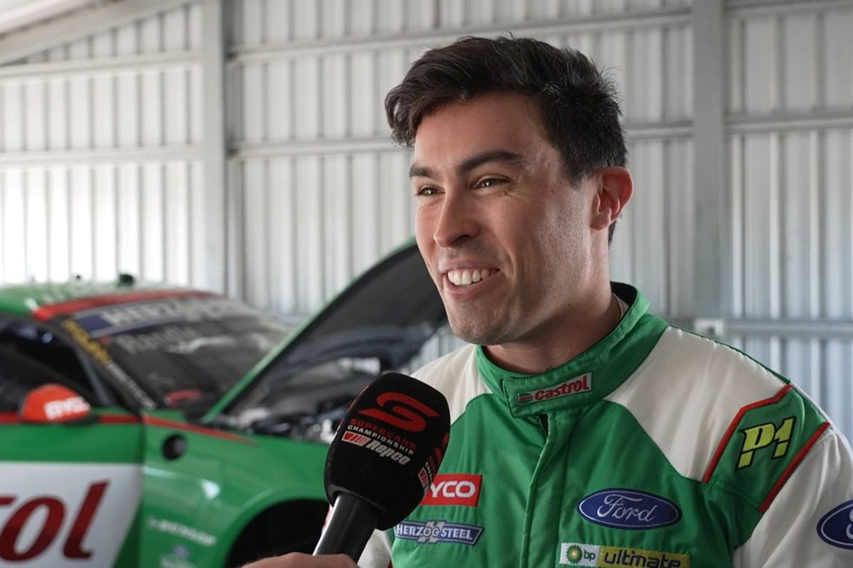 Thomas Randle Profile - Bio, News, High-Res Photos & High Quality Videos