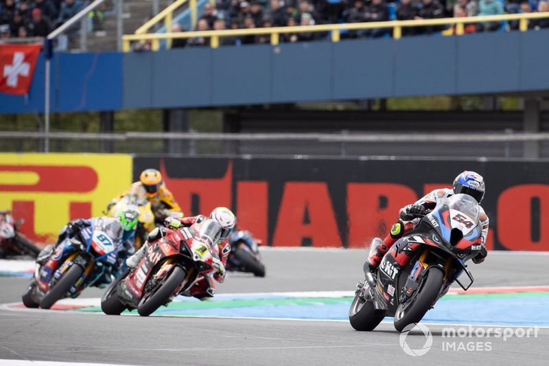 Gallery SBK | Freddo e pioggia non fermano lo spettacolo ad Assen