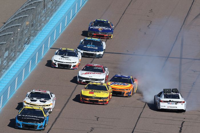 "It just doesn't seem right" - William Byron apologizes to Hamlin for ...