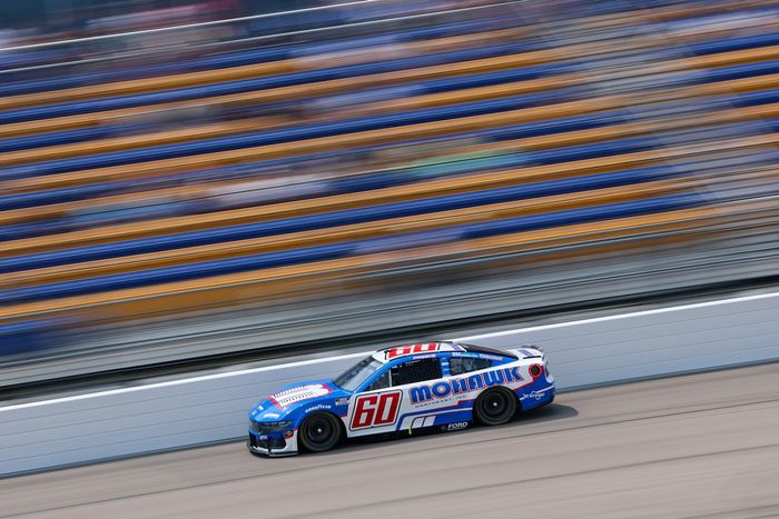 Kyle Busch walks away from major practice crash at Iowa Speedway