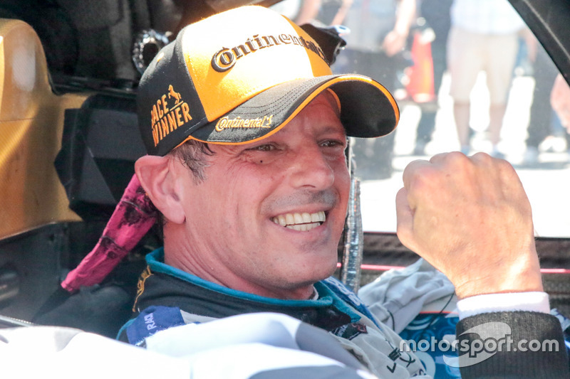 Oswaldo Negri Jr. Profile - Bio, News, High-Res Photos & High Quality ...