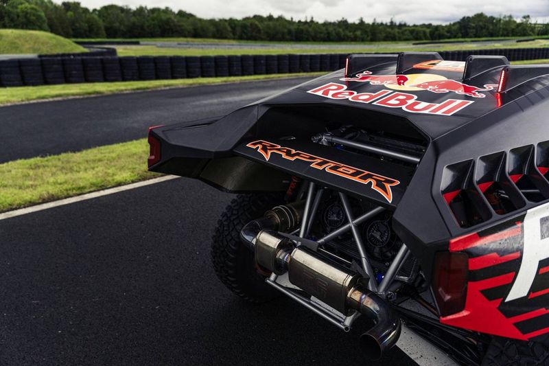 Ford presenta en Goodwood su Raptor para el Dakar 2025