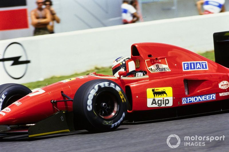 美しきF1マシン：まるで戦闘機。美しくも苦戦した、フェラーリF92A