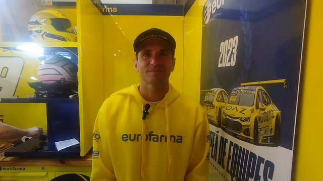 Daniel Serra celebrates his 300th Stock Car race starting from pole ...