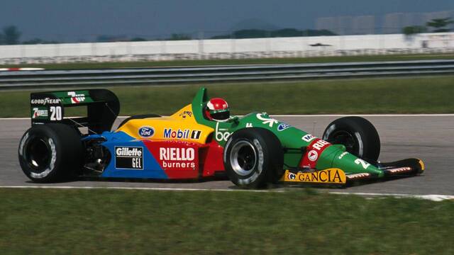 The fascinating story behind Johnny Herbert's F1 debut - Formula 1 Videos