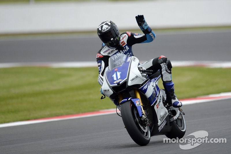 Spies sets fastest time during Assen free practice