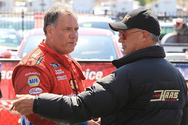 Johnny Gray Profile - Bio, News, High-Res Photos & High Quality Videos